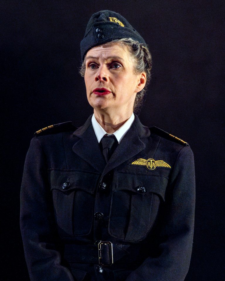 REVIEW - Spitfire Girls at the Birmingham REP is moving theatre but ...